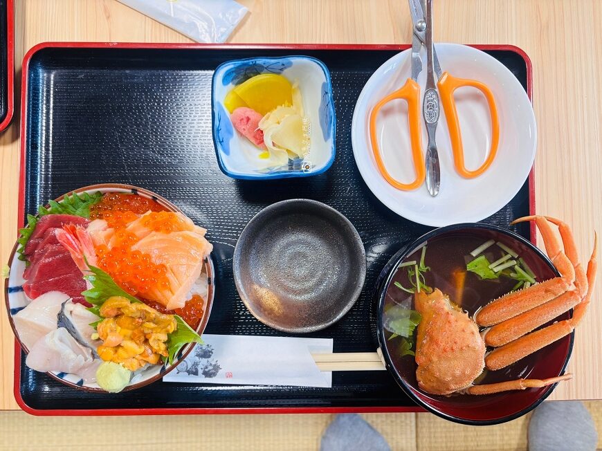 日本｜肴 雲丹まるひらMaruhira：北海道美食推薦！海鮮控必吃！超豪華的北海道海鮮丼-輕旅行