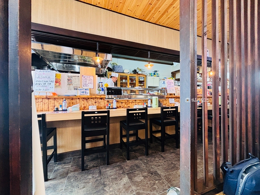 日本｜肴 雲丹まるひらMaruhira：北海道美食推薦！海鮮控必吃！超豪華的北海道海鮮丼-輕旅行